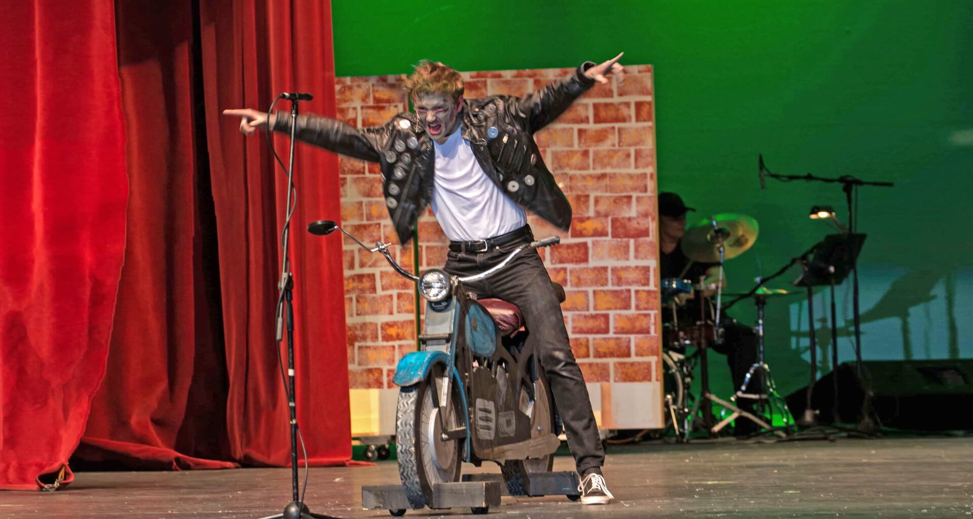 Center For Theater Arts – Find your voice. Develop your style. Reach high.